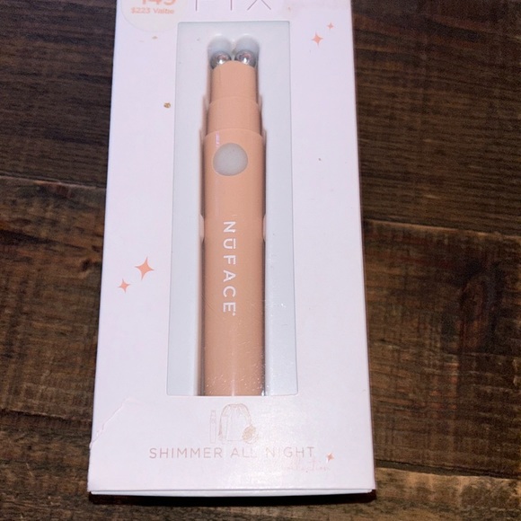 NuFace | Skincare | New Nuface Fix Line Smoothing Microcurrent Device ...